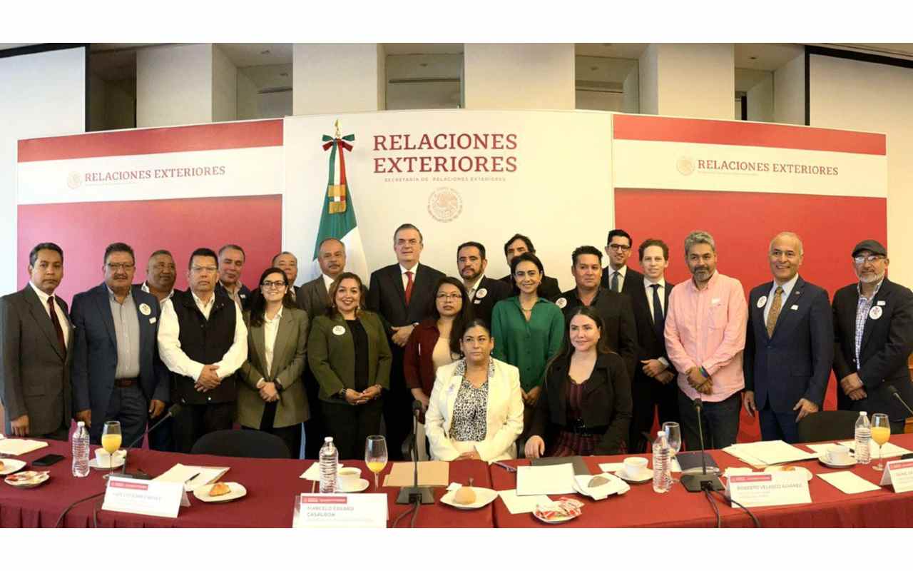 Claves de la reunión entre líderes migrantes y Marcelo Ebrard
