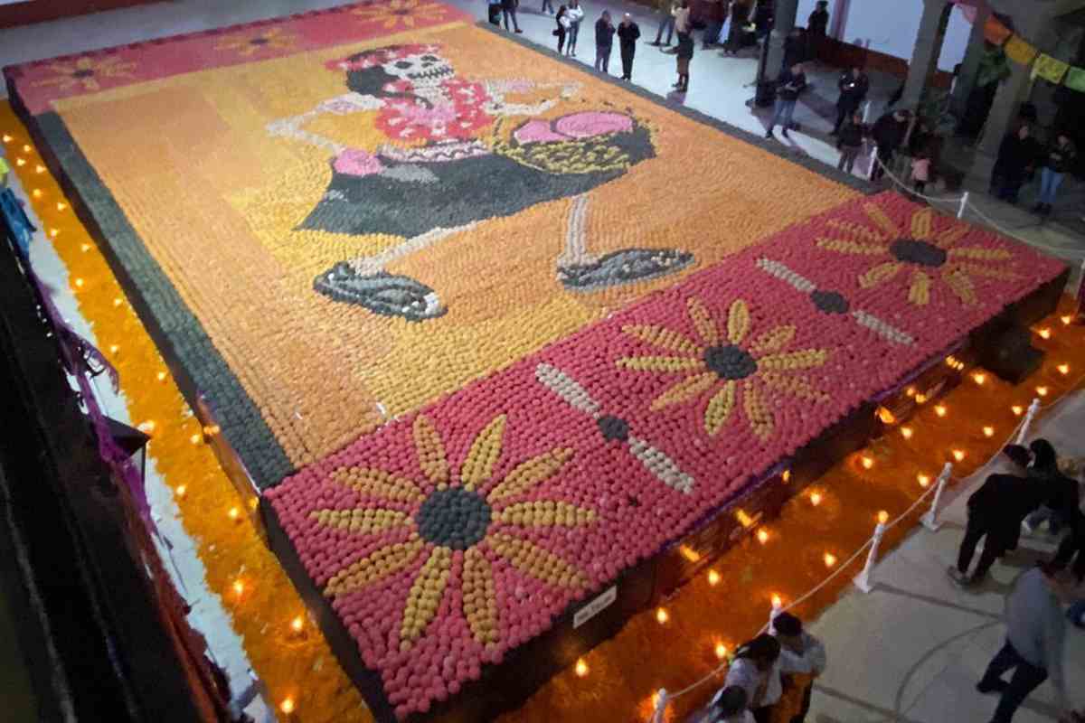 Puebla rompe récord Guinness con un mosaico de pan gigante