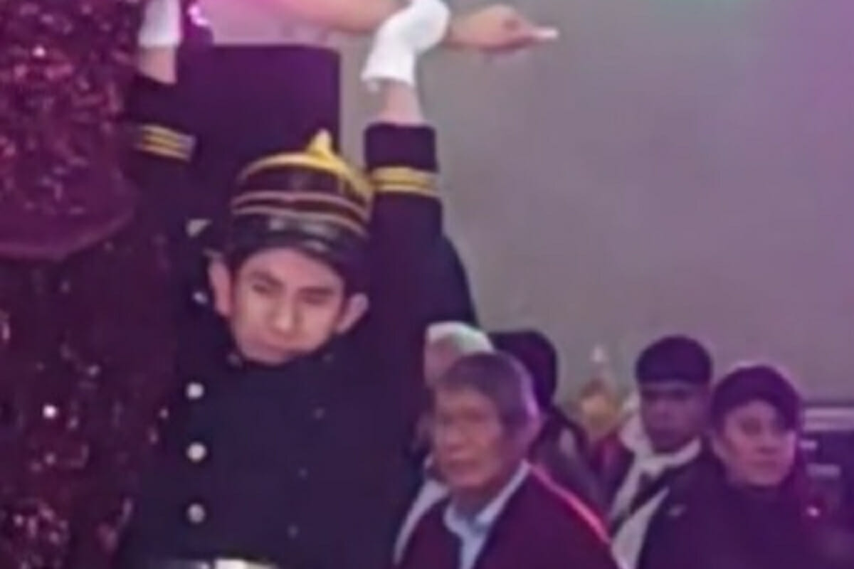 Viral: Chambelán “sufre” al cargar a la quinceañera en pleno baile