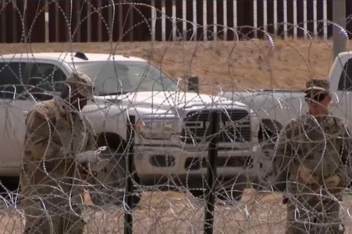 Ante el fin del Título 42, EEUU instala nueva cerca en su frontera sur