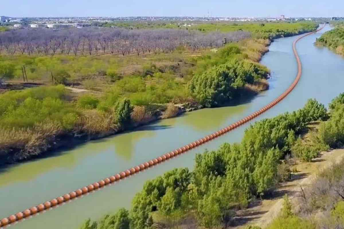 Barrera flotante de Texas: 5 datos a destacar sobre este nuevo "muro"