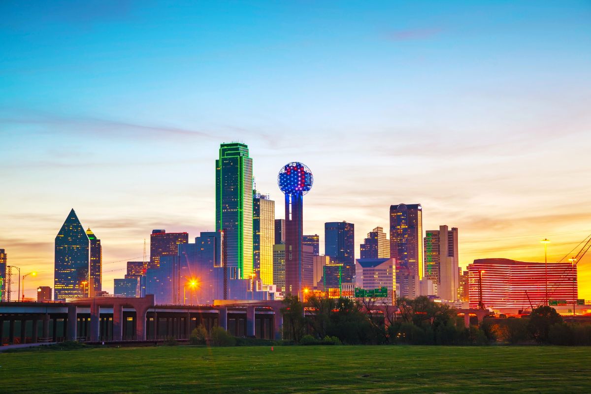 Clima en Dallas hoy 16 de octubre: Día de vientos fuertes