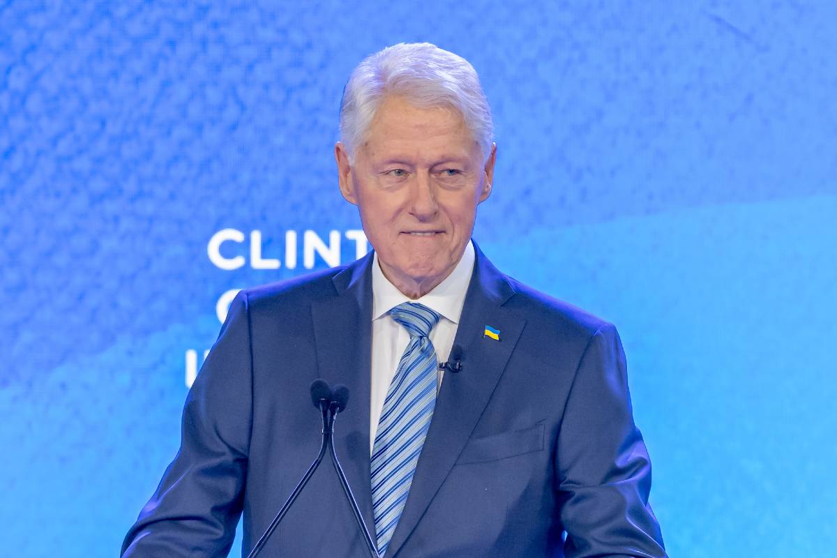 ¡Hospitalizan a Clinton! Pero, ¿Quién es Bill Clinton? – Conexión Migrante