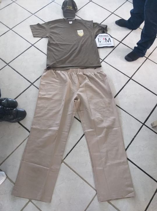 Así son los uniformes que se entregaron a los elementos del INM ...