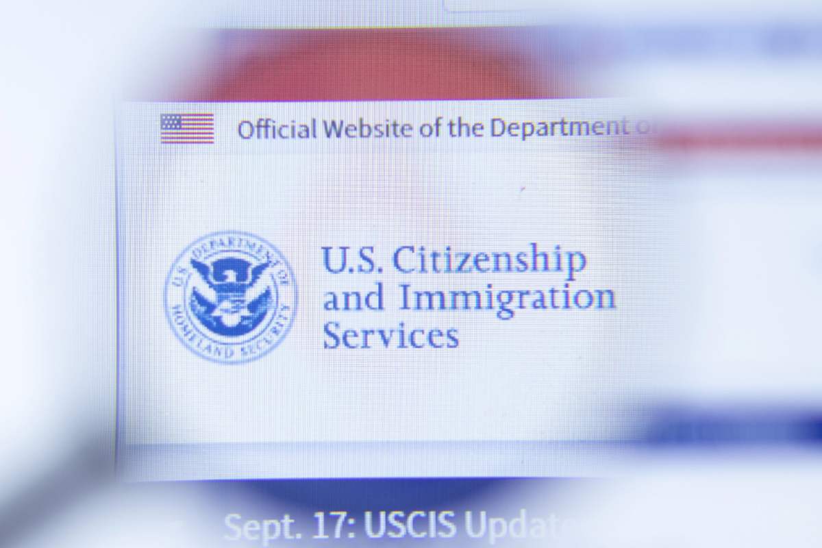 Este es el nuevo número de teléfono de USCIS